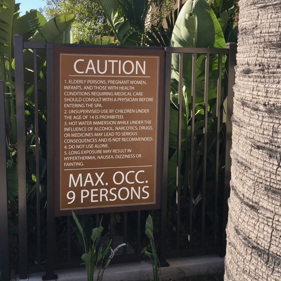 4 Types of Wayfinding Signs - King Plastic Corporation